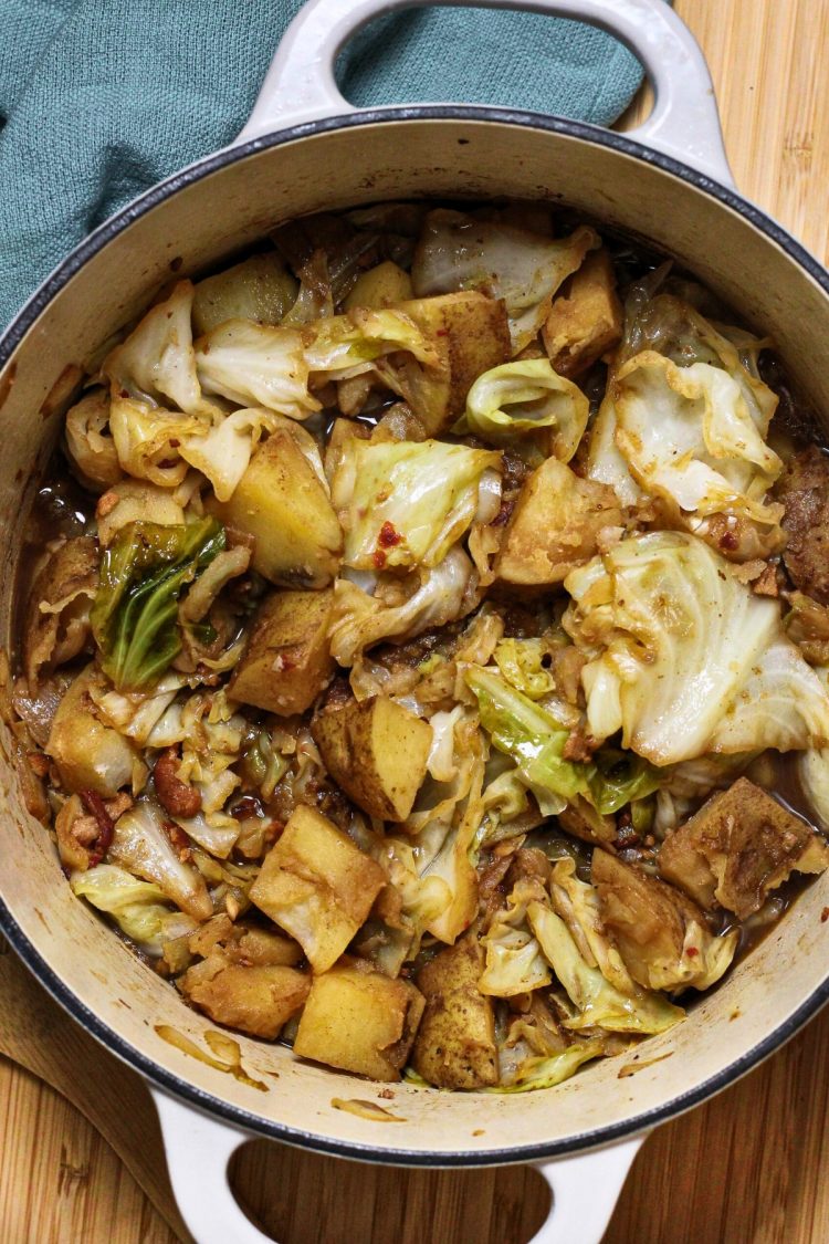 One Pot Smothered Cabbage and Potatoes