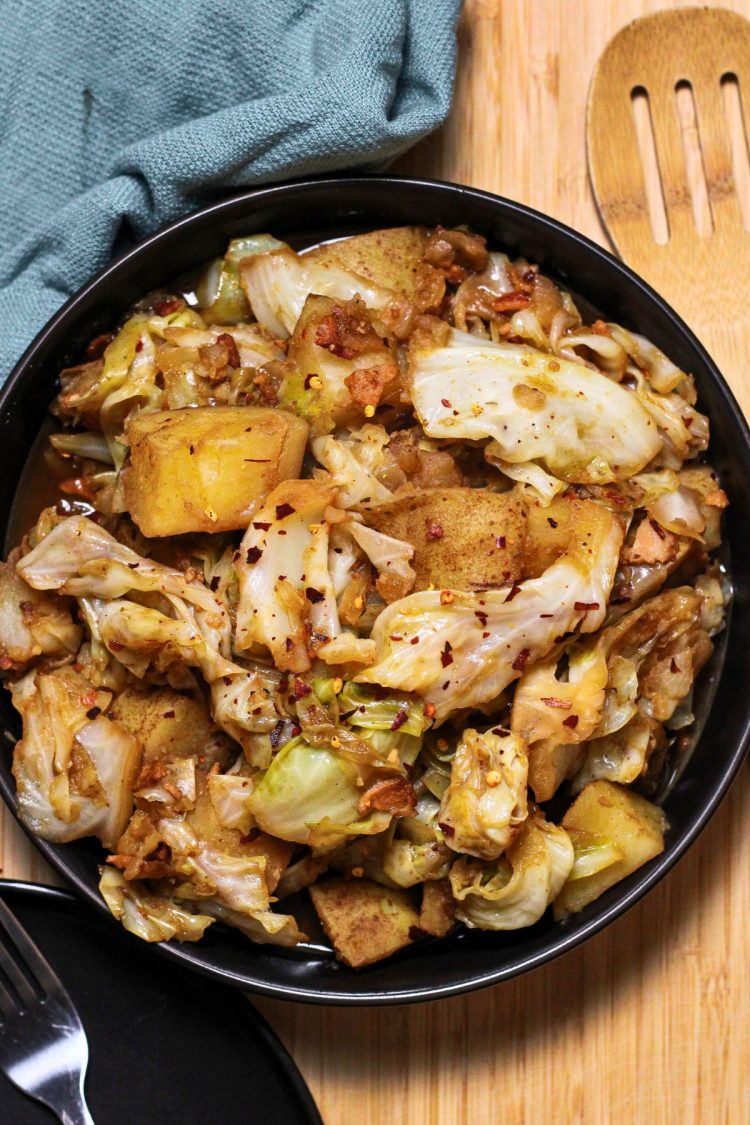 One Pot Smothered Cabbage and Potatoes